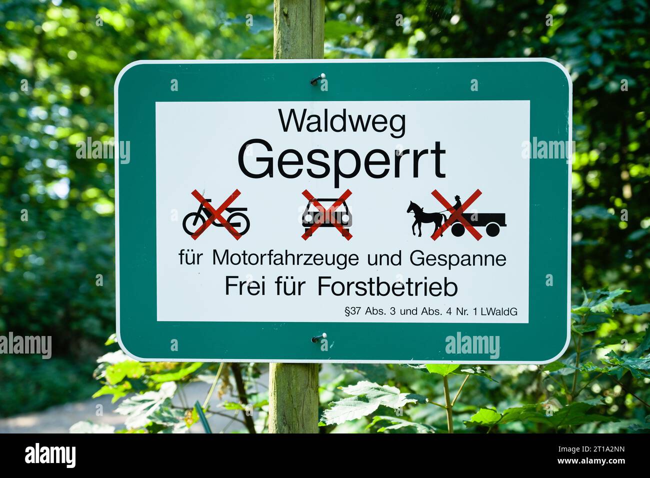 Verbotsschild, Einfahrt Verboten, Landwirtschaftlicher und ...