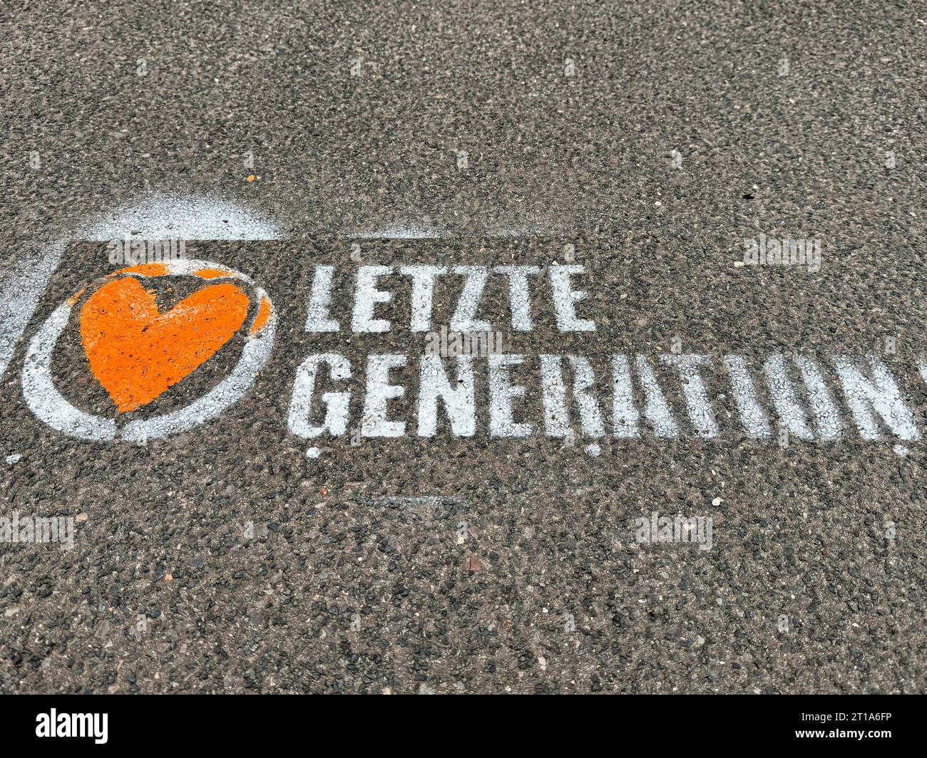 Symbolbild Schriftzug Letzte Generation Symbolfoto und Themenbild ...