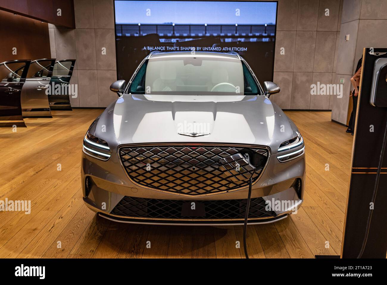 Genesis motor hi-res stock photography and images - Alamy