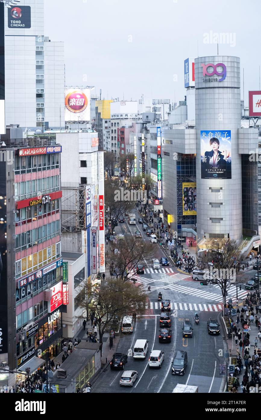 Shibuya 109 viewed from above Shibuya Scramble Crossing viewed from above, late afternoon. Tokyo ...