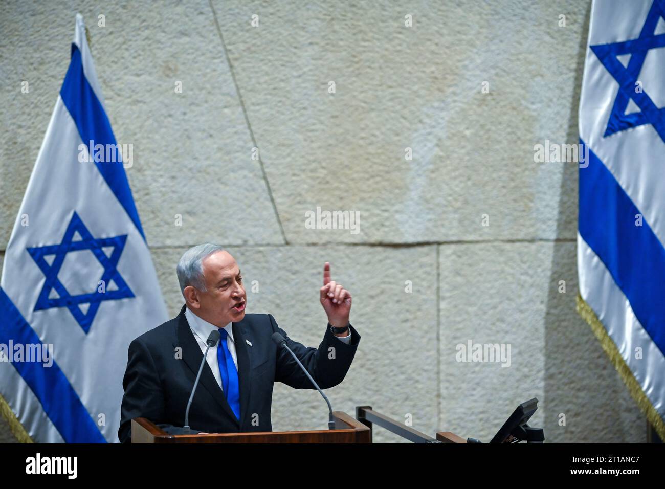 ראש הממשלה הנכנס בנימין נתניהו נושא דברים בטקס השבעת הממשלה ה-37 במליאת ...