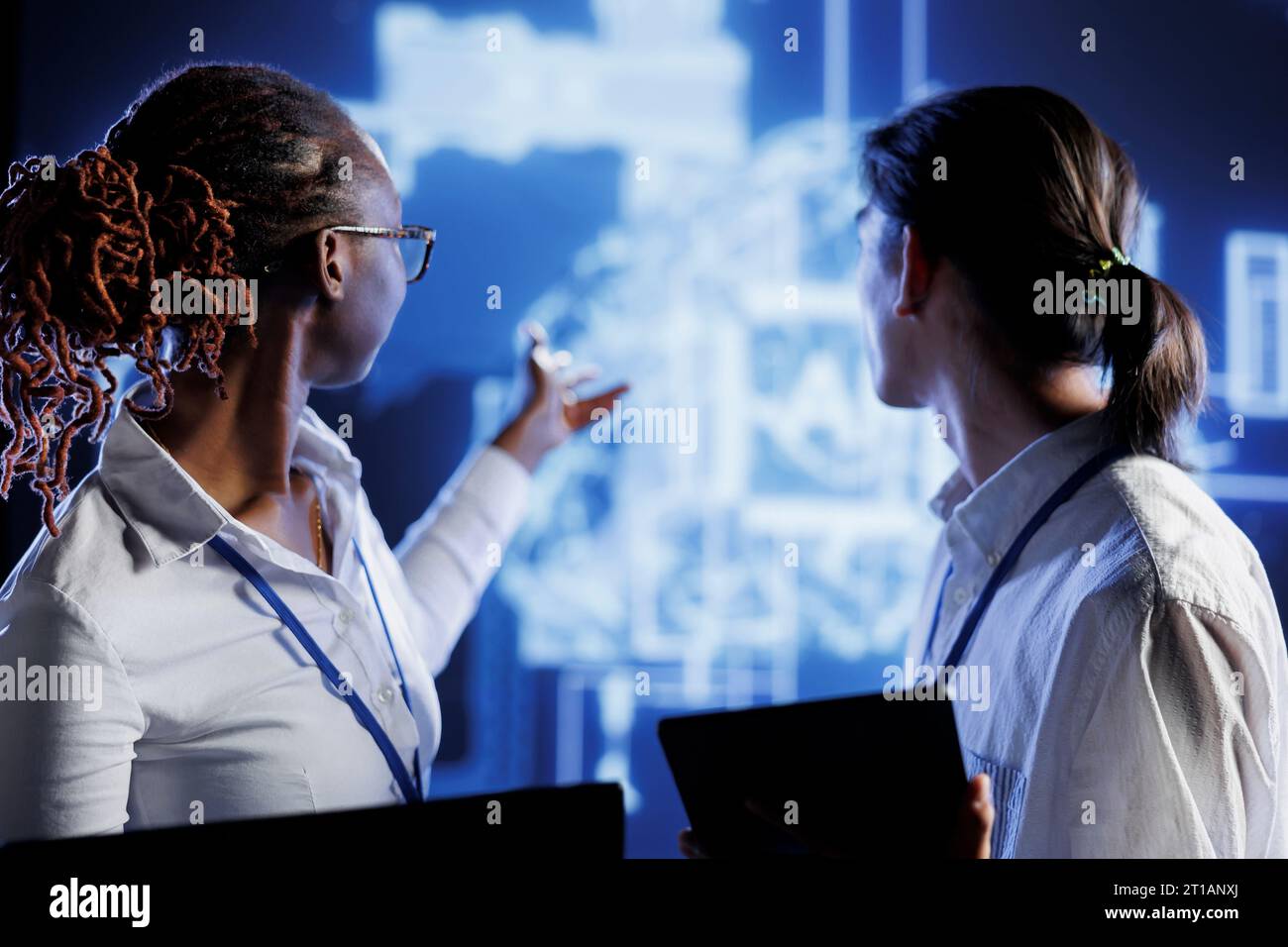 Computer Operators Thinking Of Ways To Use Ai Cognitive Computing To Extract Usable Information
