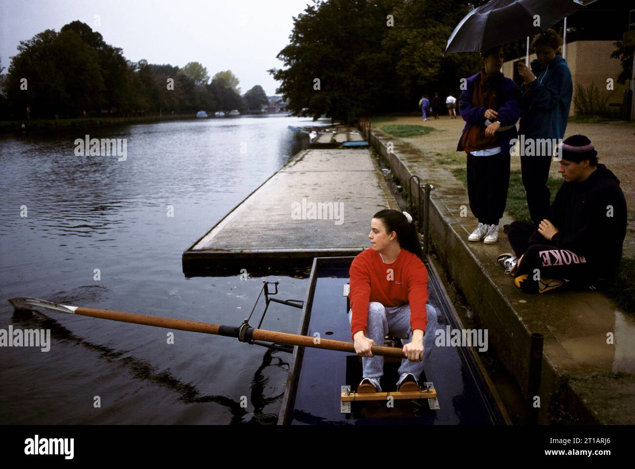 Learning to row, Oxford university, Freshers Week a new student learns ...