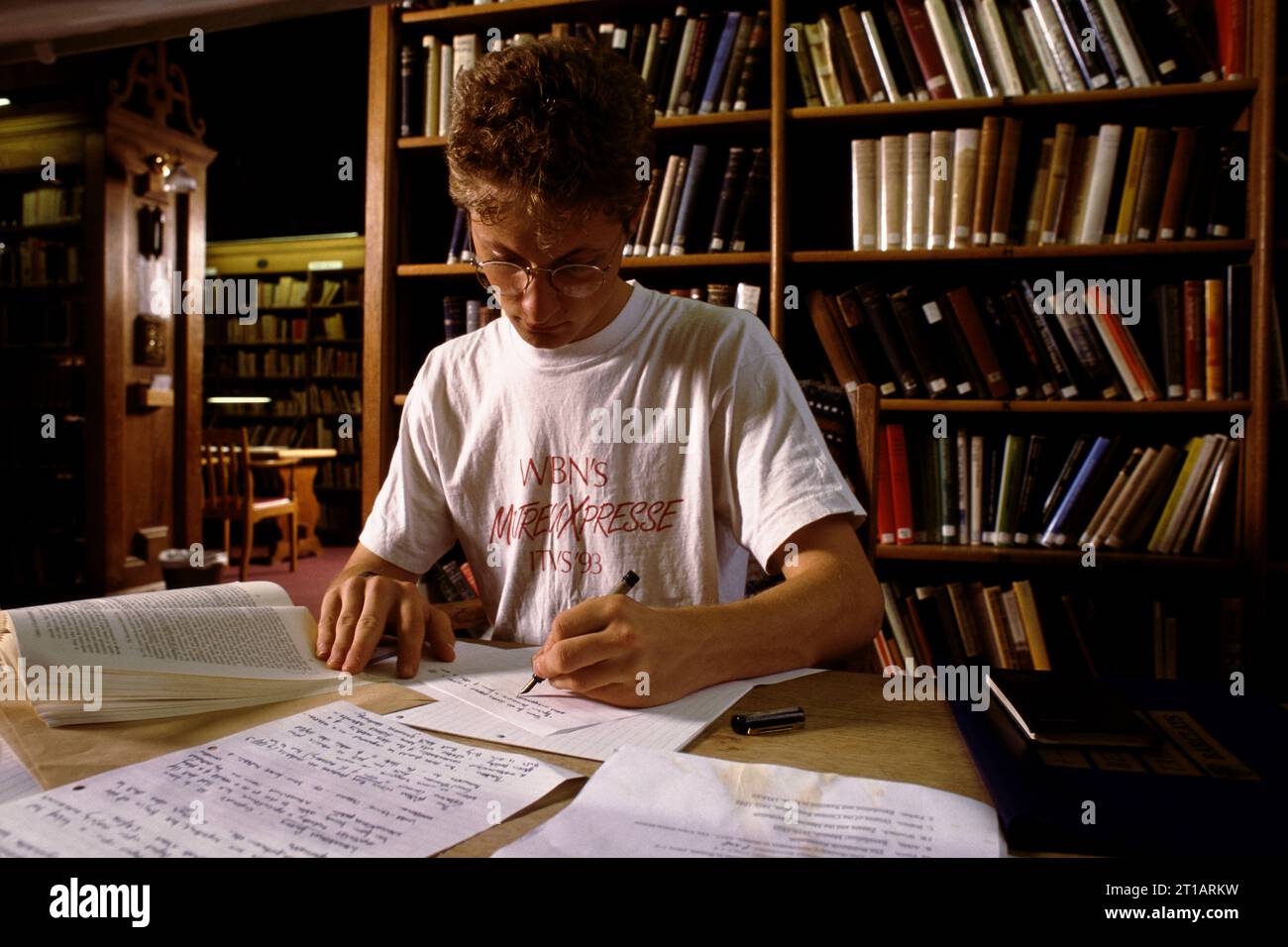 Oxford University student Peter Flint studying in the New Library at ...