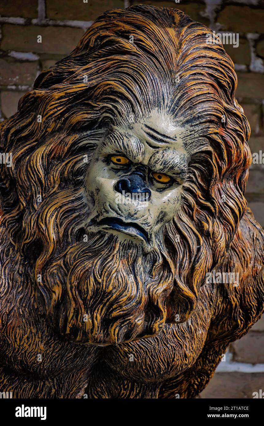 Life size bigfoot statue hi-res stock photography and images - Alamy