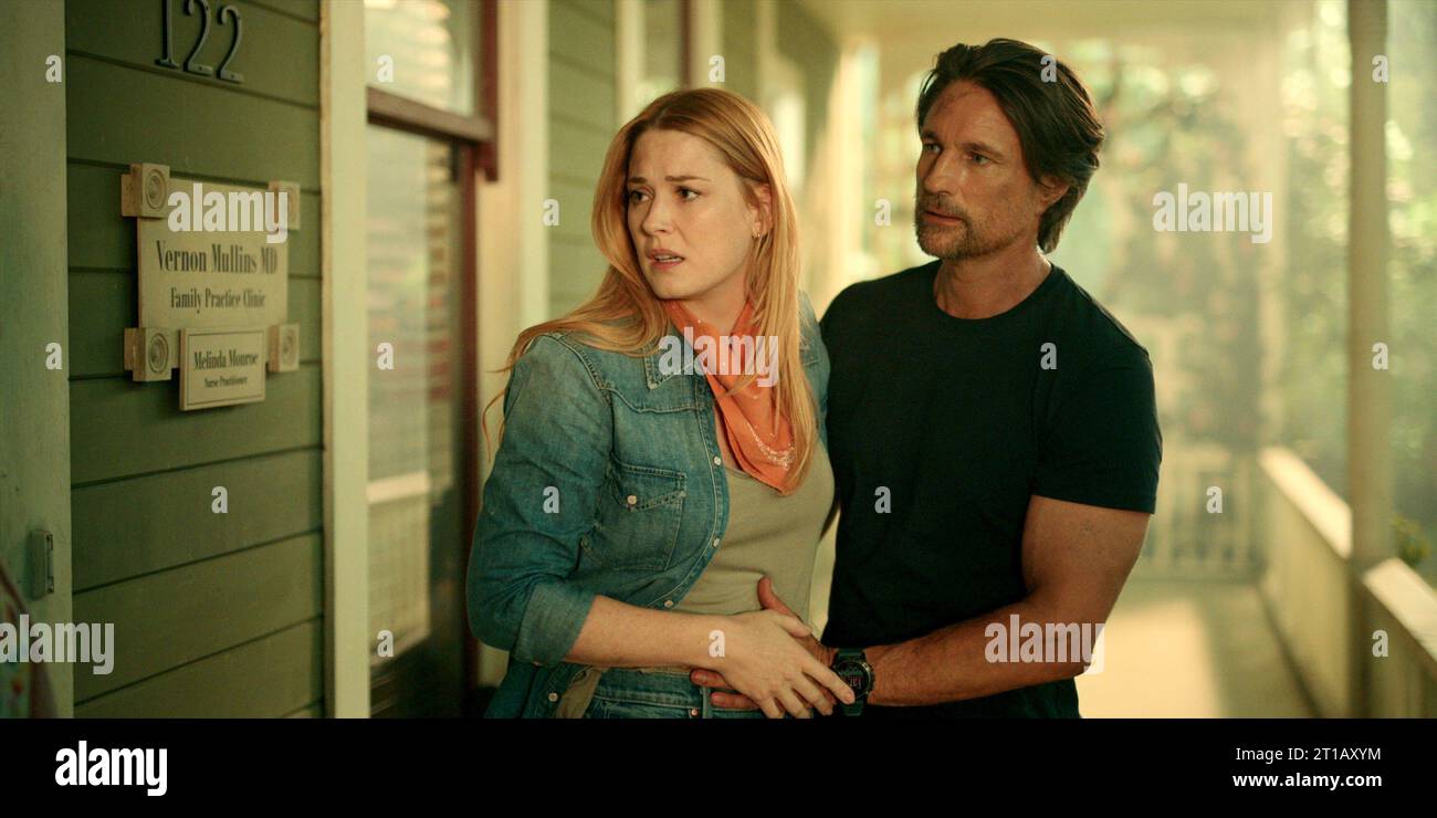 VIRGIN RIVER, from left: Alexandra Breckenridge, Martin Henderson ...