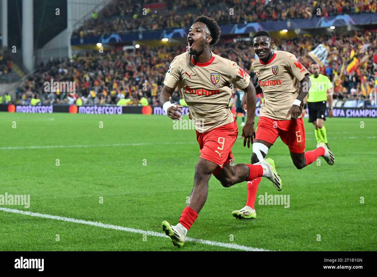 Elye Wahi (9) of RC Lens celebrating after scoring the 2-1 winning goal ...