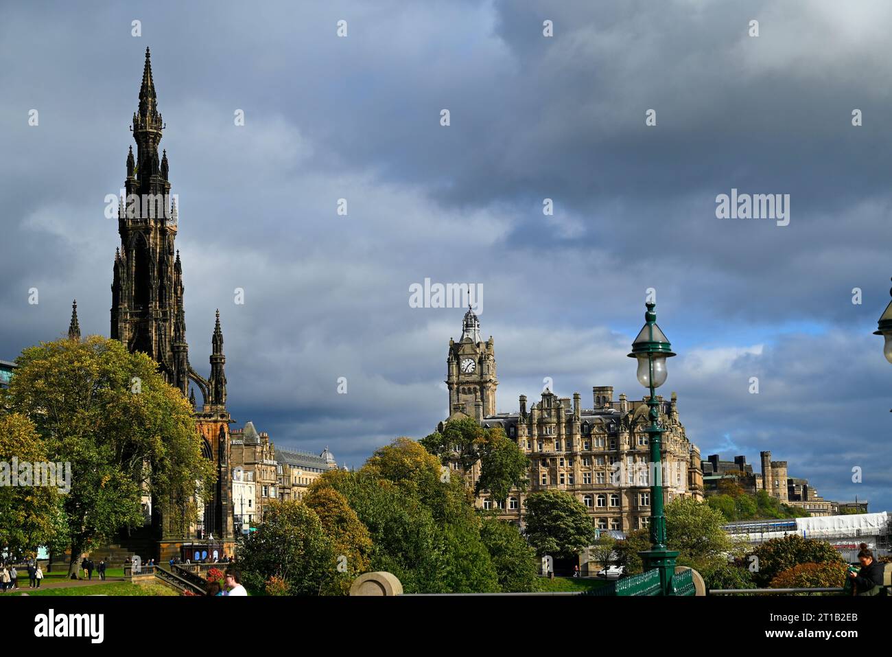 Nor loch edinburgh hi-res stock photography and images - Alamy
