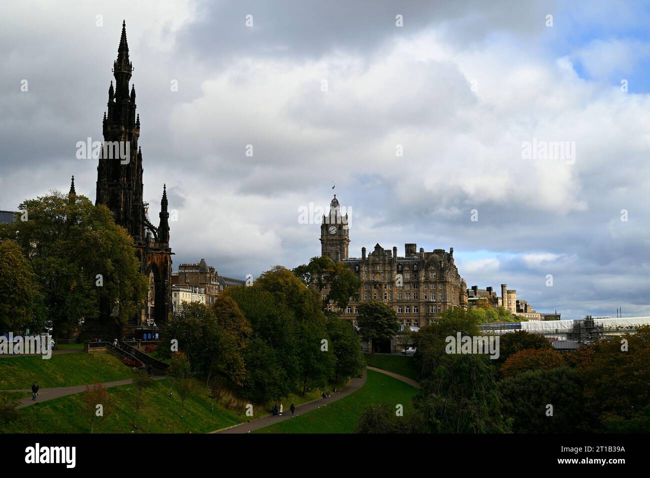 Nor loch edinburgh hi-res stock photography and images - Alamy