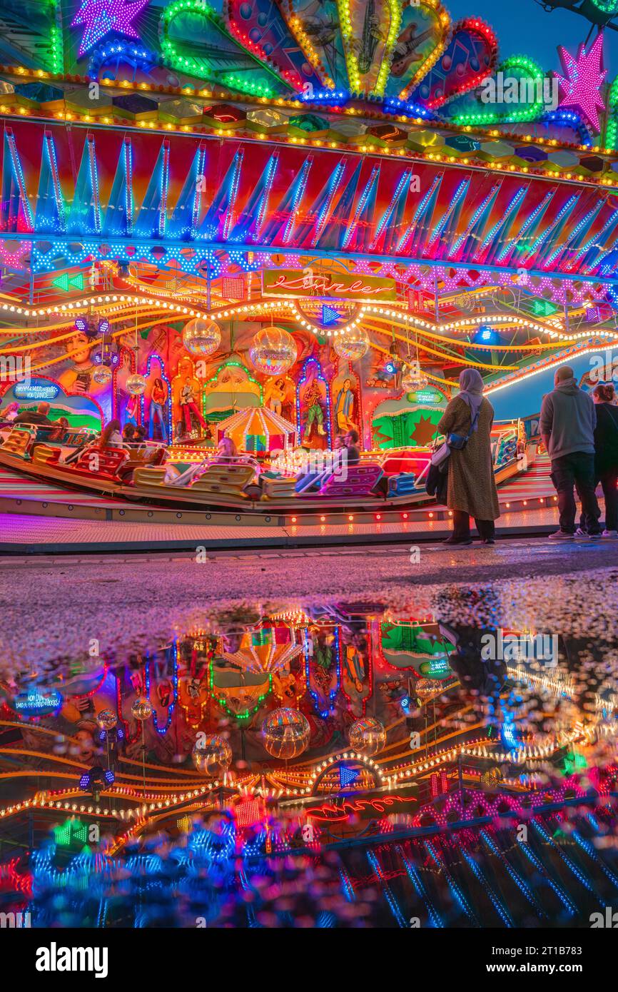 Funfair ride, Canstatter Wasen, Stuttgart, Germany Stock Photo - Alamy