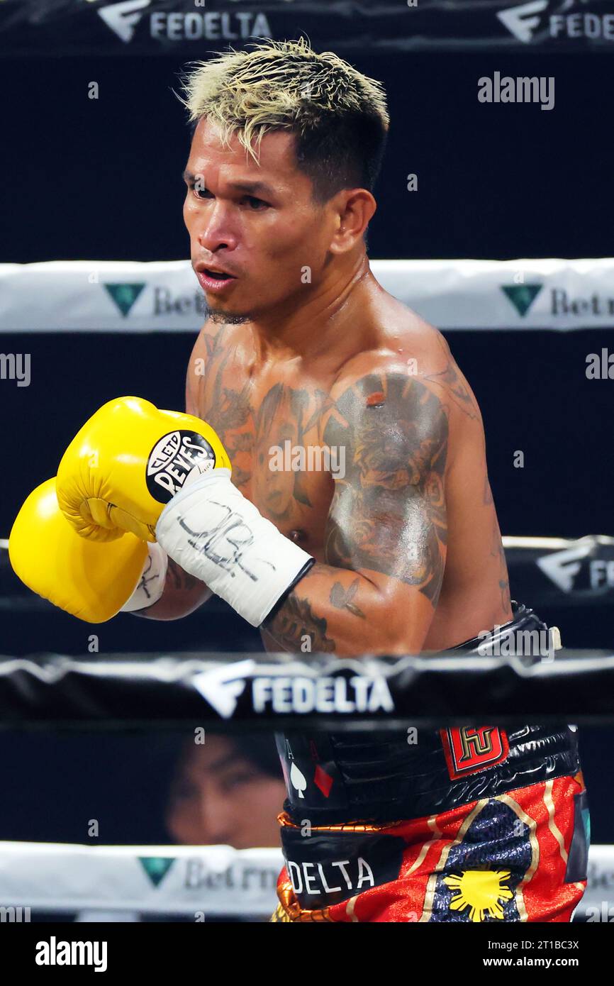 John riel casimero hi-res stock photography and images - Alamy