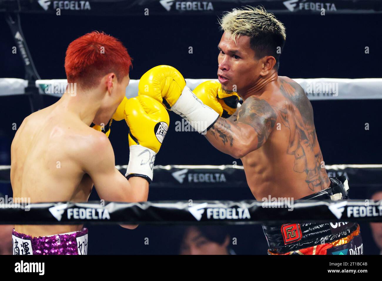 Ariake Arena Tokyo, Japan. 12th Oct, 2023. (L-R) Yukinori Oguni, John Riel Casimero, OCTOBER 12 ...