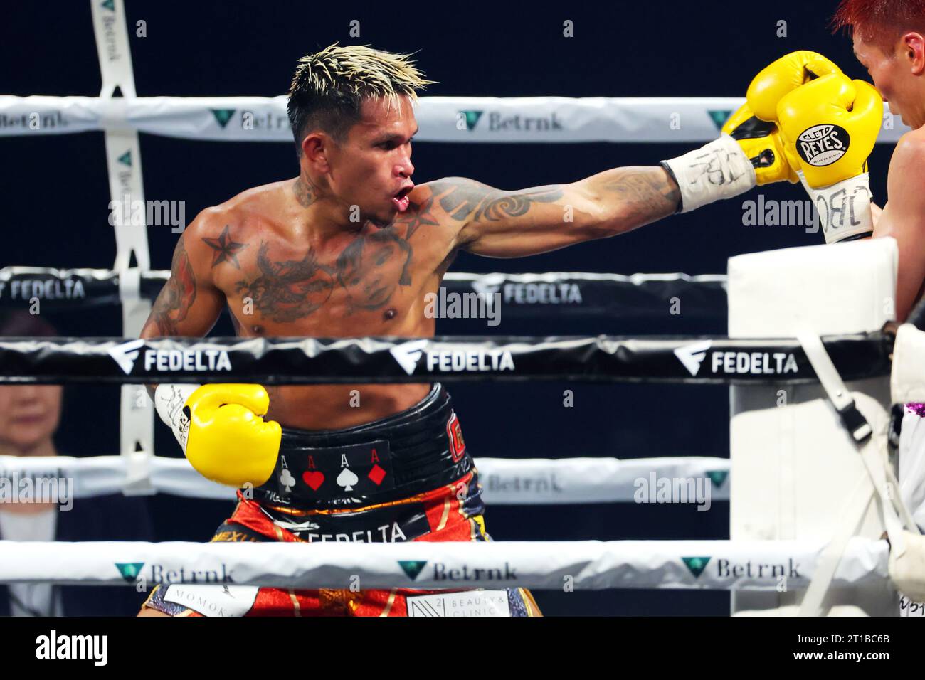 John riel casimero hi-res stock photography and images - Alamy