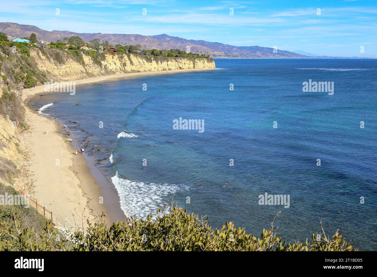Gorgeous view of the coastline of pacific ocean from Point Dume, Malibu ...
