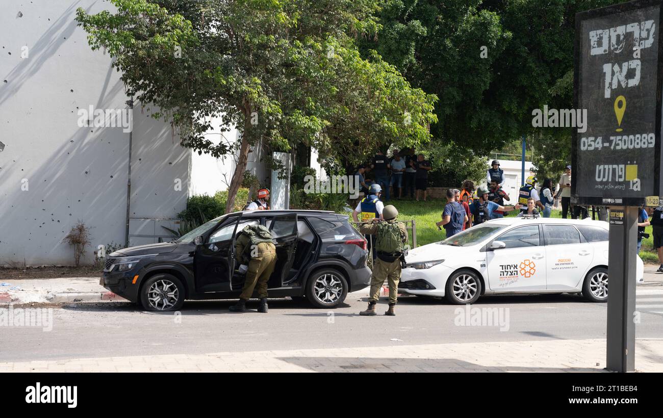 Sderot, Israel. 11th Oct, 2023. On Thursday, Hamas damaged the city of ...