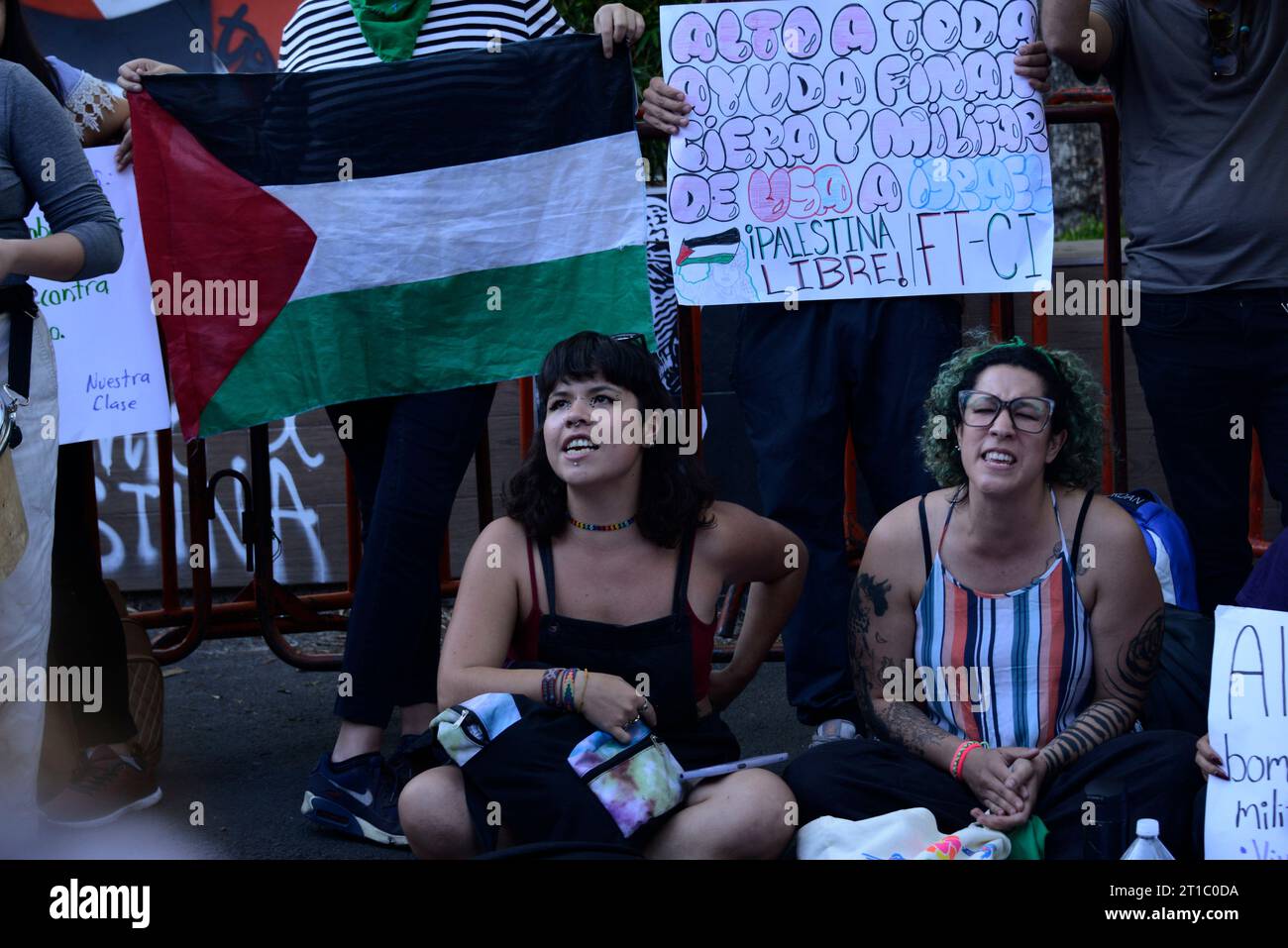 Mexico City, Mexico. 12th Oct, 2023. Palestine supporters join a rally ...