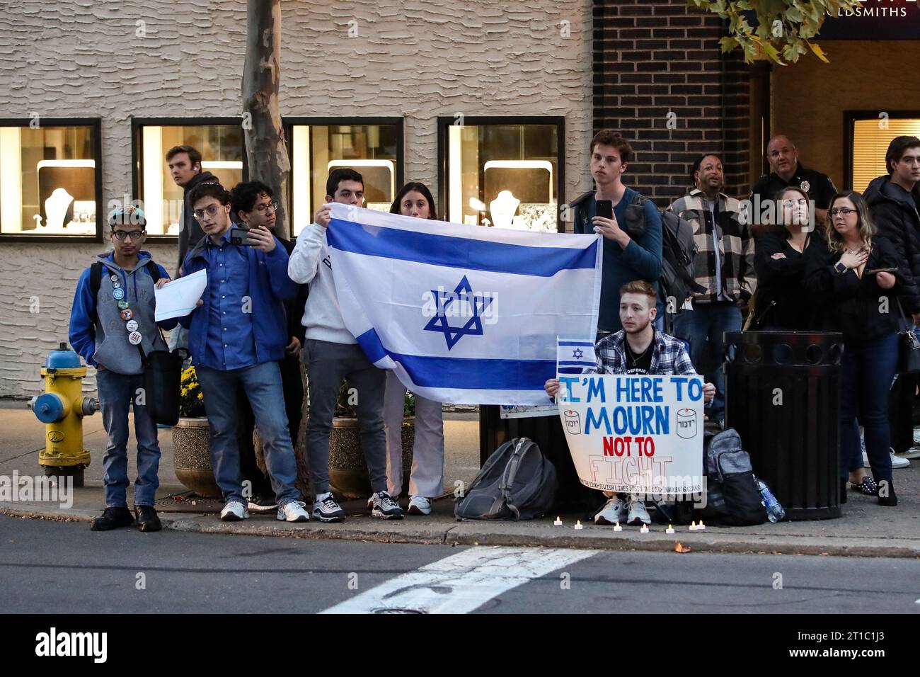 State College, United States. 12th Oct, 2023. A small group of Israel ...