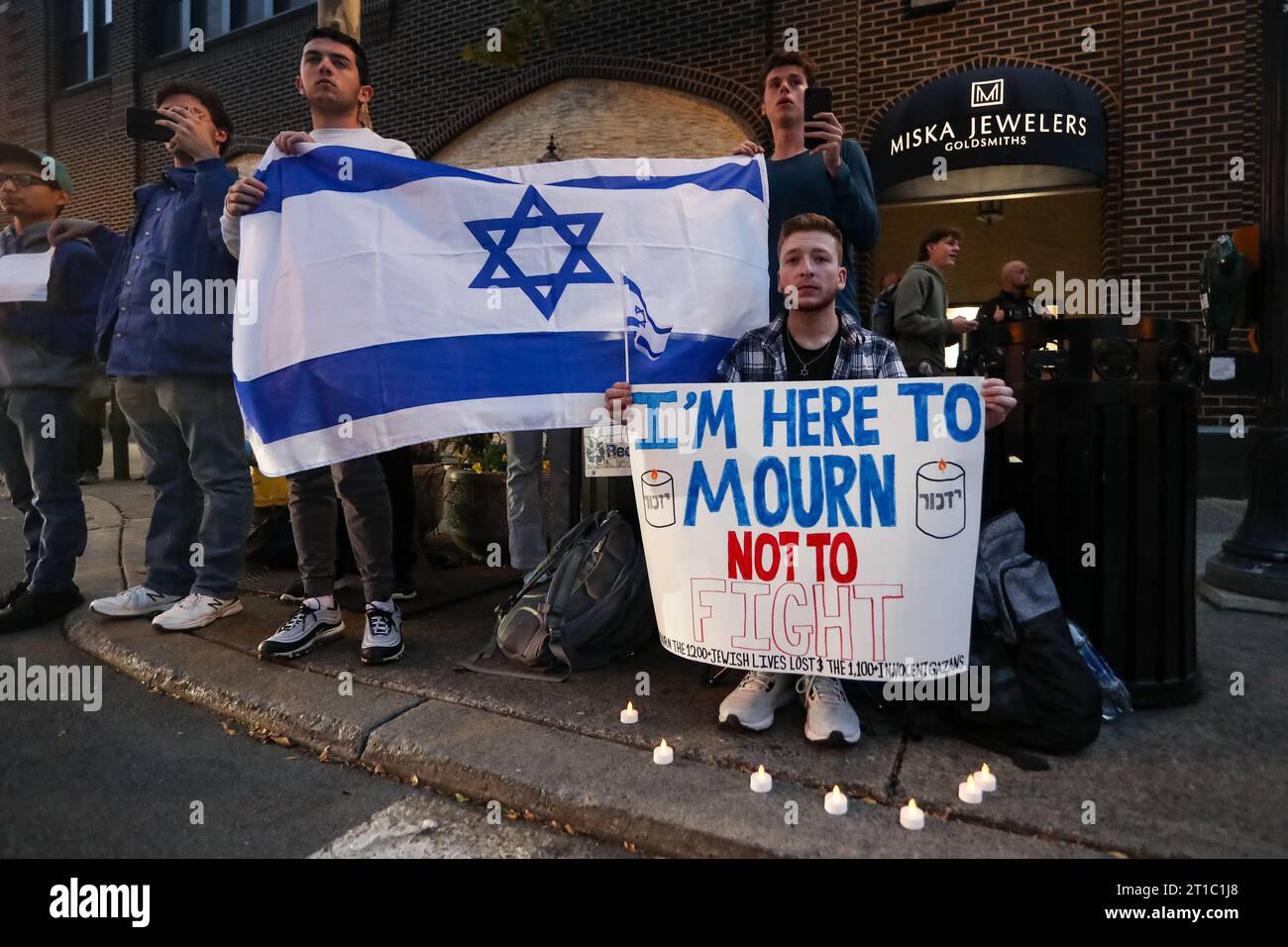 State College, United States. 12th Oct, 2023. A small group of Israel ...
