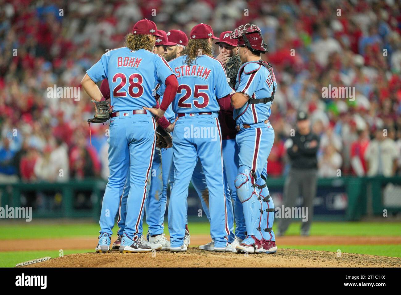 PHILADELPHIA, PA - OCTOBER 12: Philadelphia Phillies relief pitcher ...