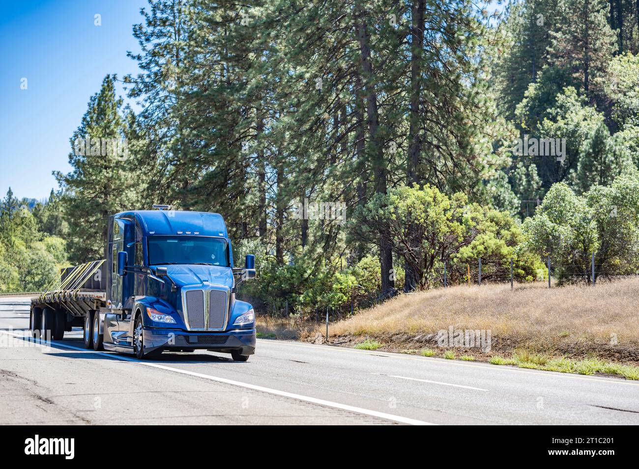Industrial blue classic big rig semi truck tractor with extended hi-res ...