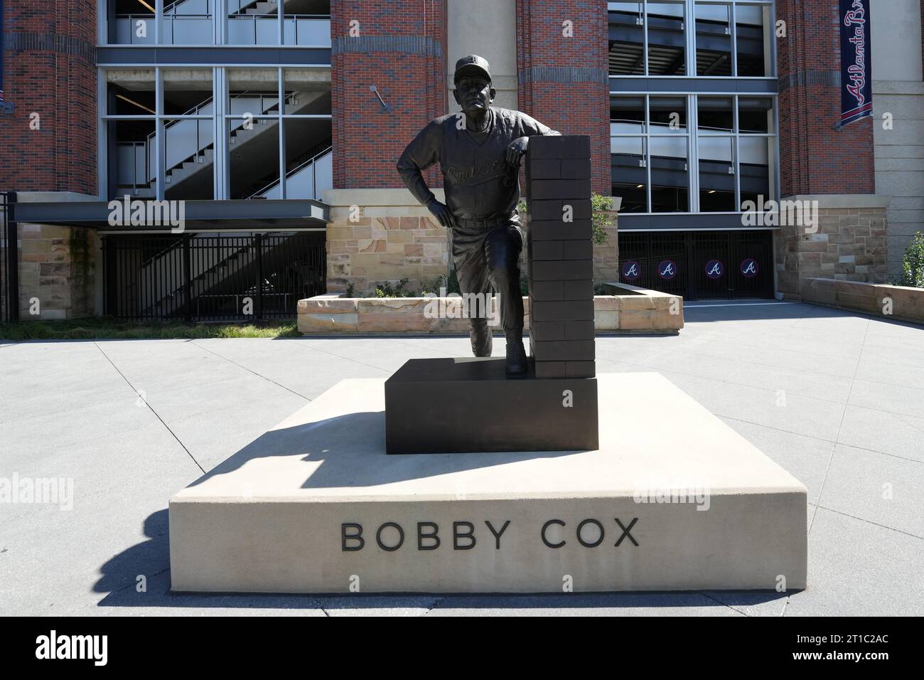 Atlanta braves bobby cox statue hi-res stock photography and images - Alamy