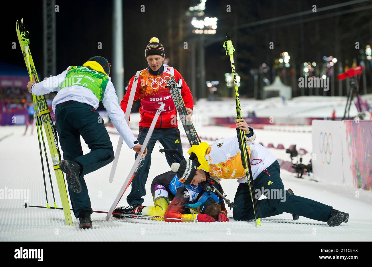 Erik Lesser, Daniel Boehm, Arnd PEIFFER und Simon Schempp jubel über ...