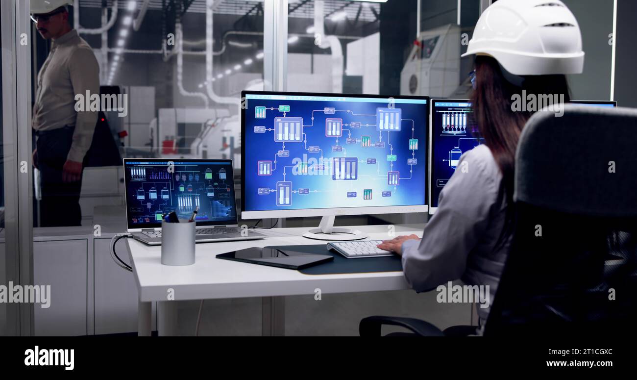 Female heavy equipment operator hi-res stock photography and images - Alamy