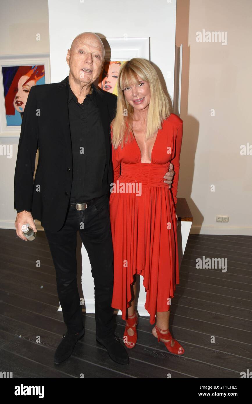 Casha hi-res stock photography and images - Alamy