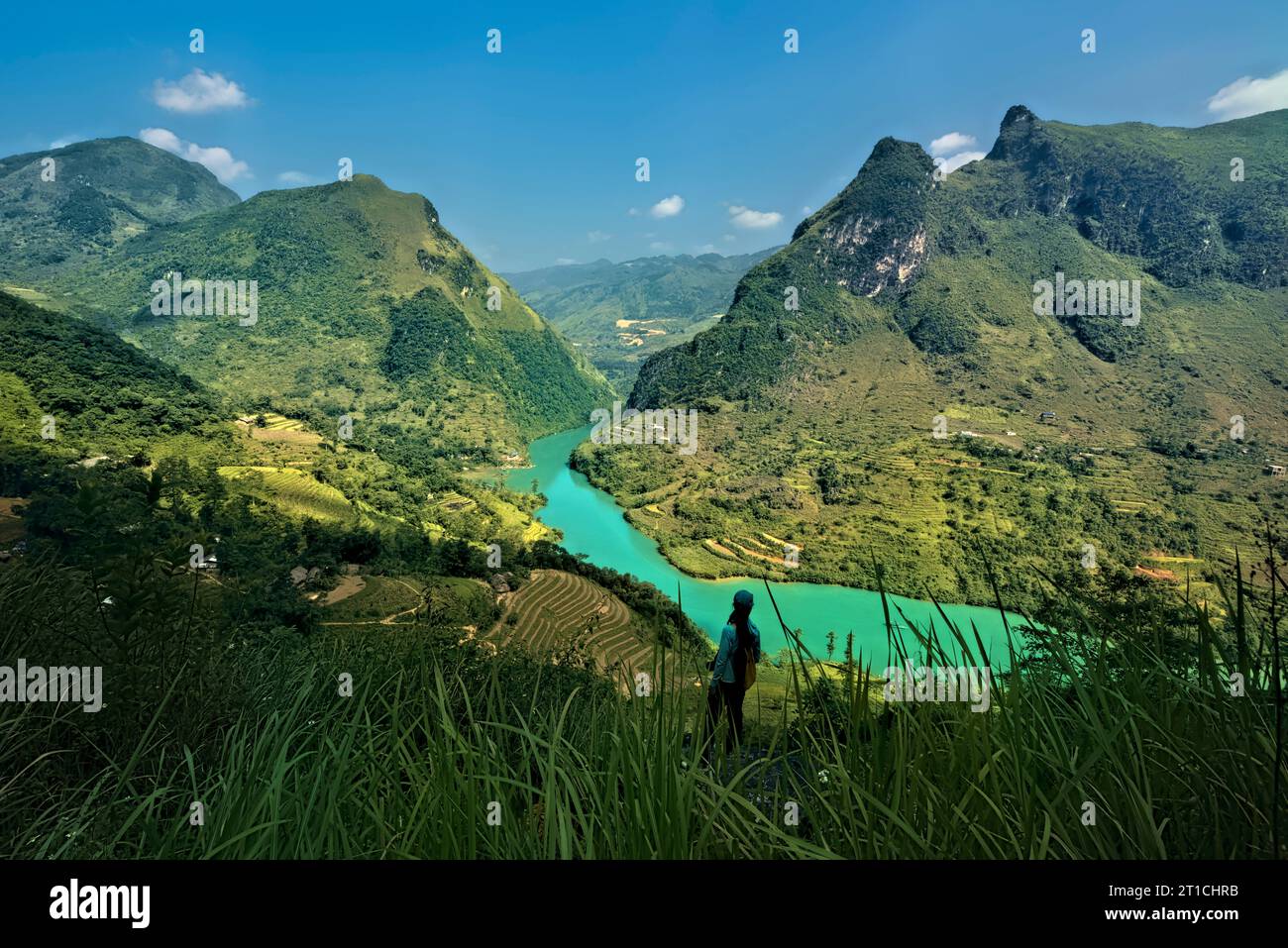 Trekking above the Nho Que River and Tu San Canyon, Ma Pi Leng, Ha ...