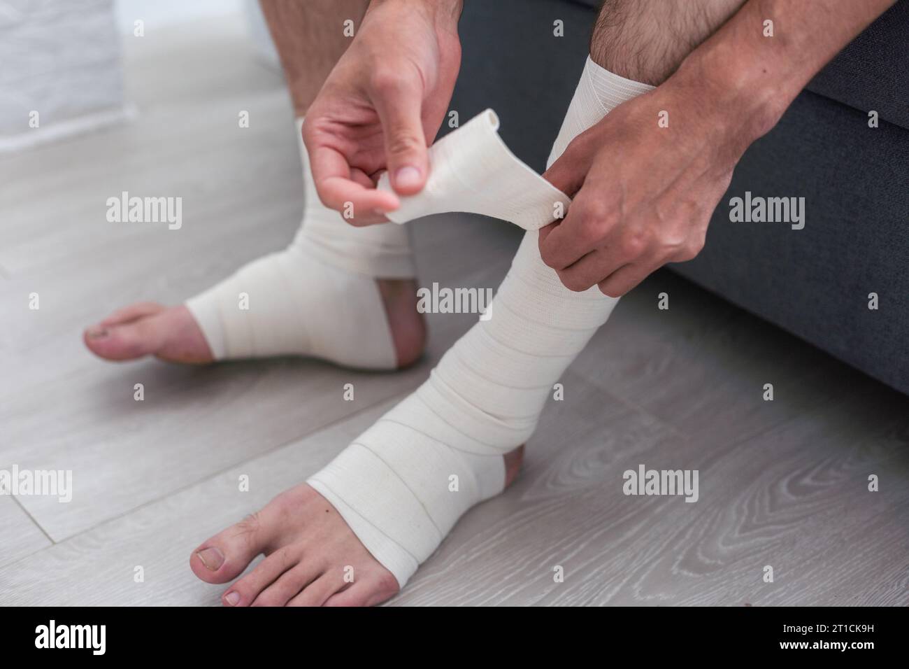 Stress fracture foot hi-res stock photography and images - Alamy