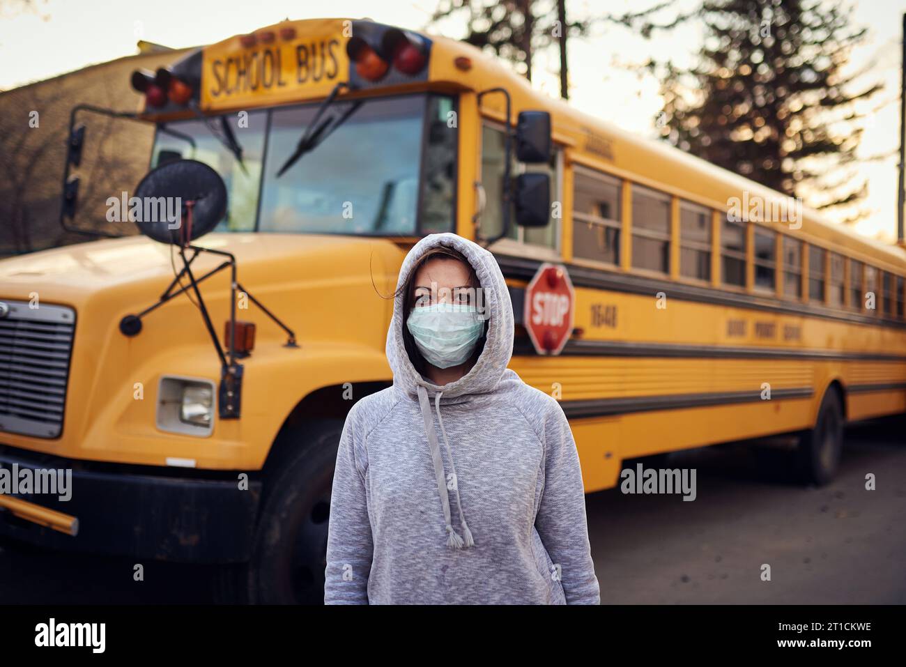 School bus with closed stop sign hi-res stock photography and images ...