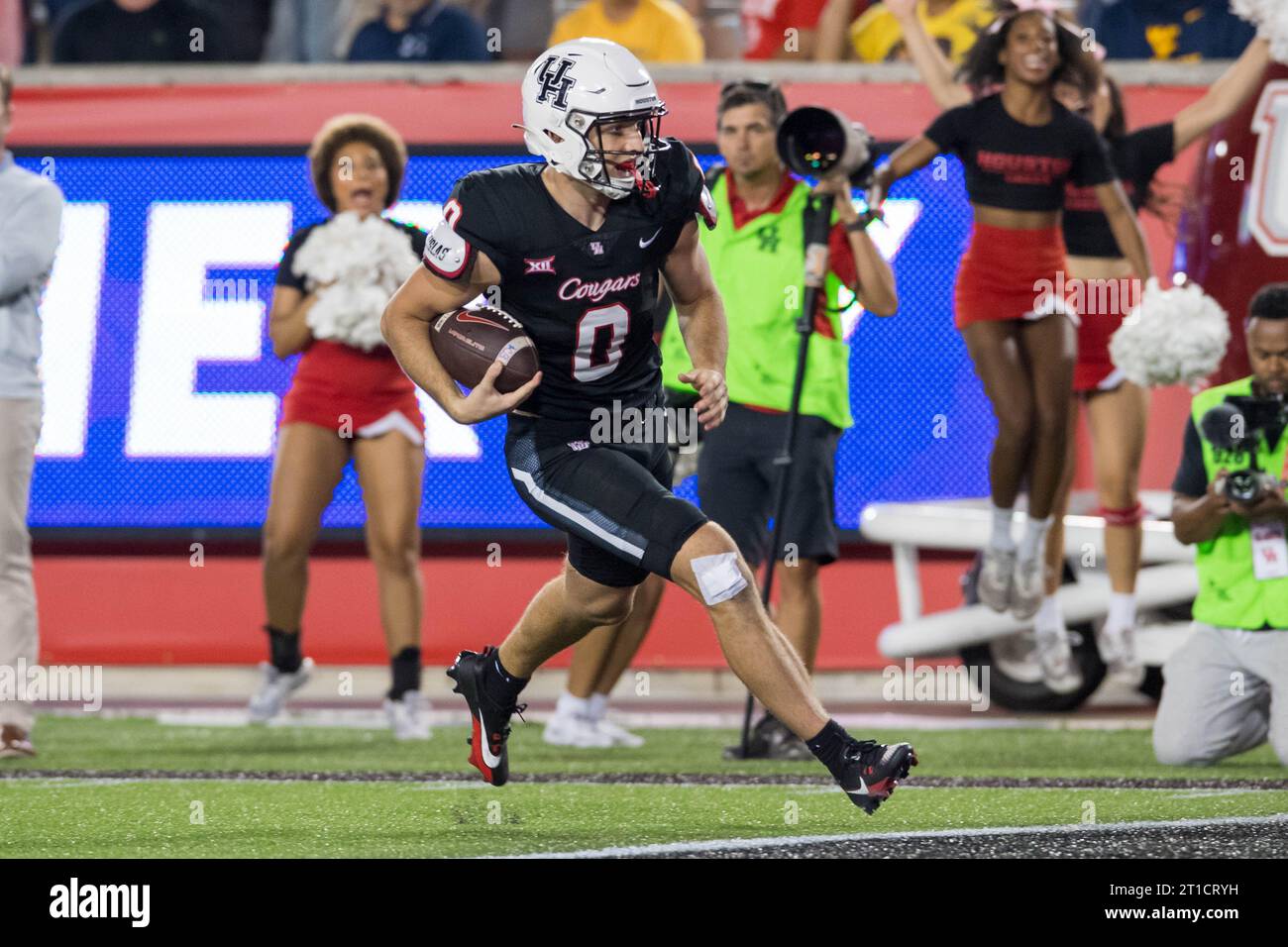 Houston, TX, USA. 12th Oct, 2023. Houston Cougars wide receiver Joseph ...