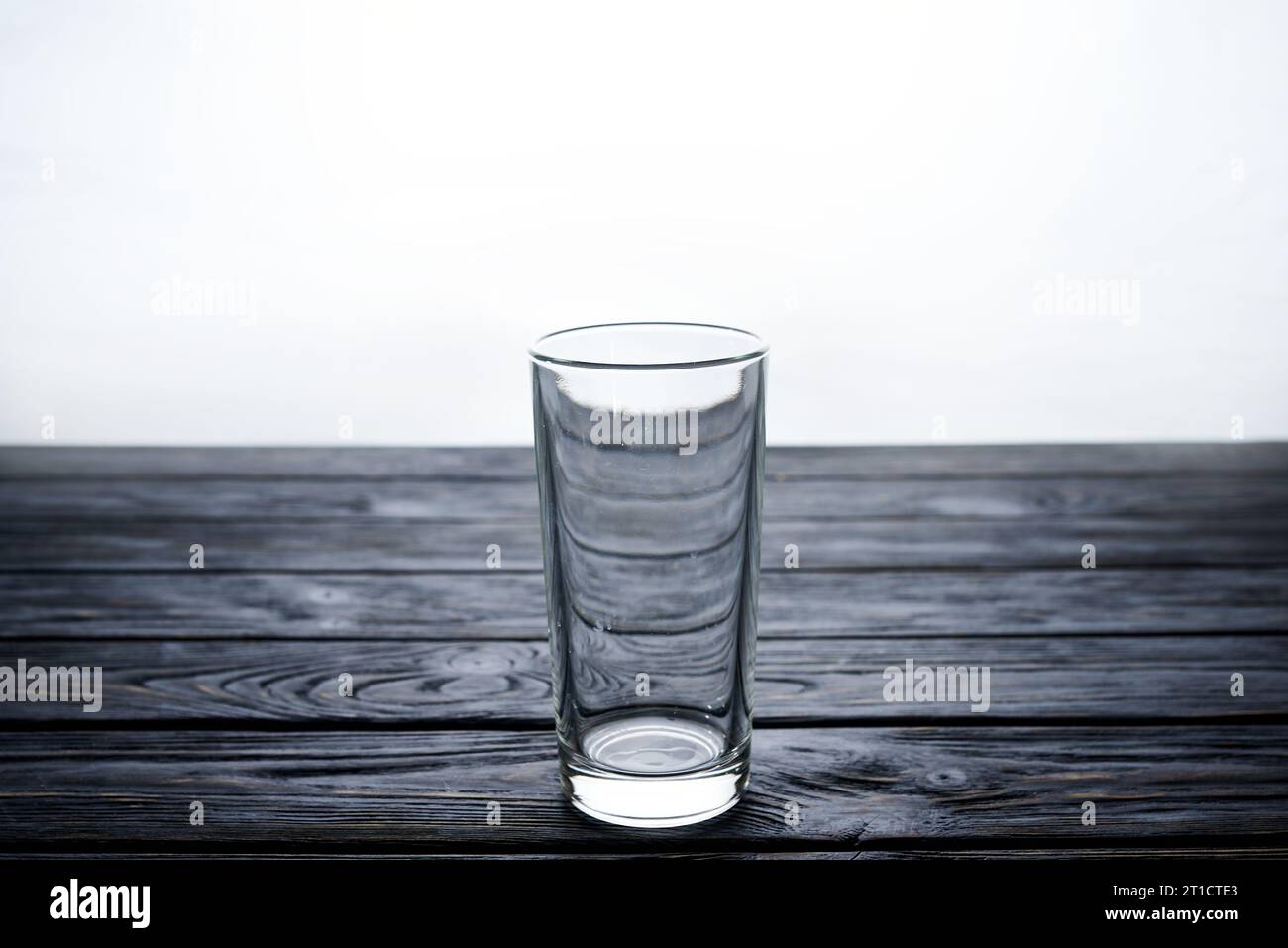 Empty glass for water hi-res stock photography and images - Alamy