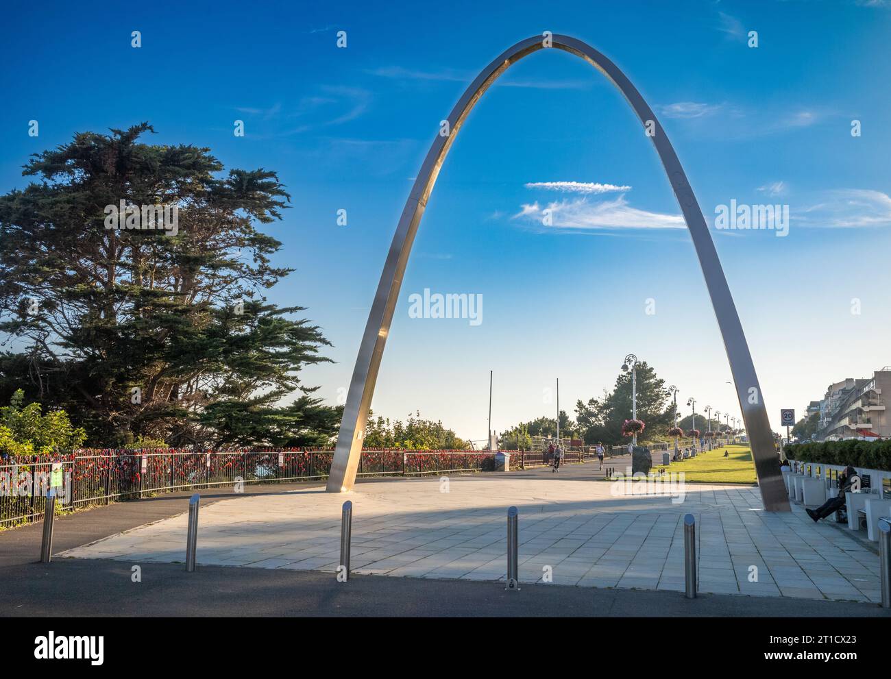 Step short arch hi-res stock photography and images - Alamy