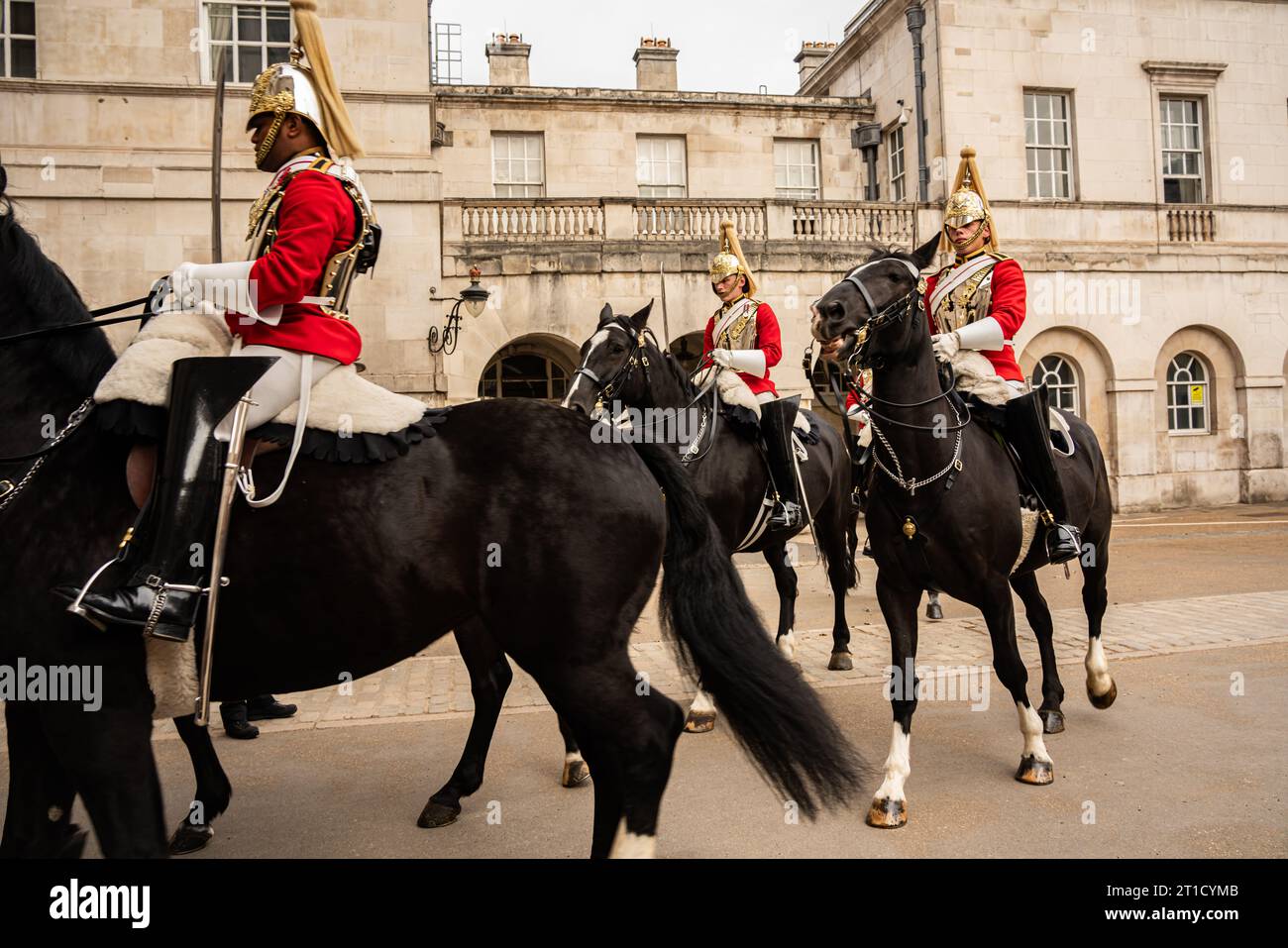 The Household Cavalry Museum - Horse Guards changing of the guard ...