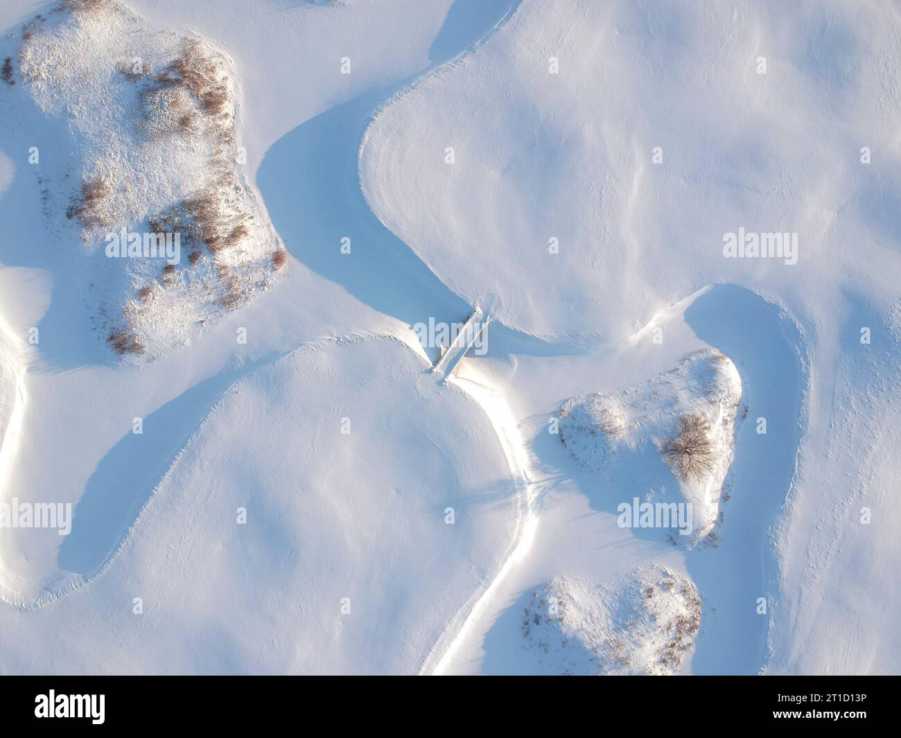 Drone over golf course hi-res stock photography and images - Alamy