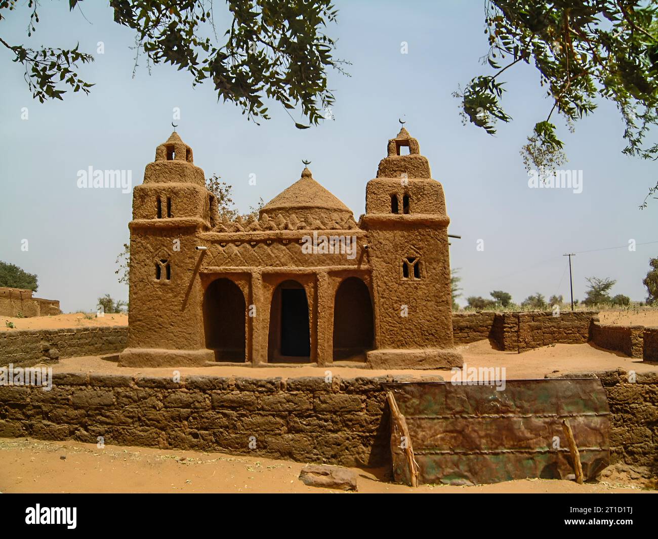 A very pretty mud mosque Stock Photo - Alamy