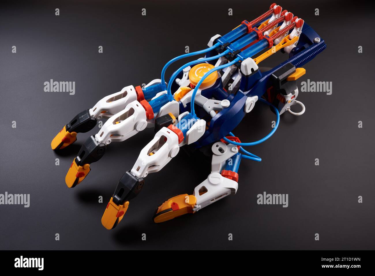 plastic toy robot arm with hydraulic finger movement mechanism ...