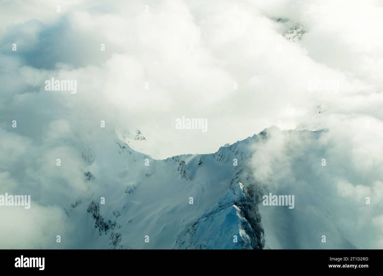 Cascade mountain range aerial hi-res stock photography and images - Alamy