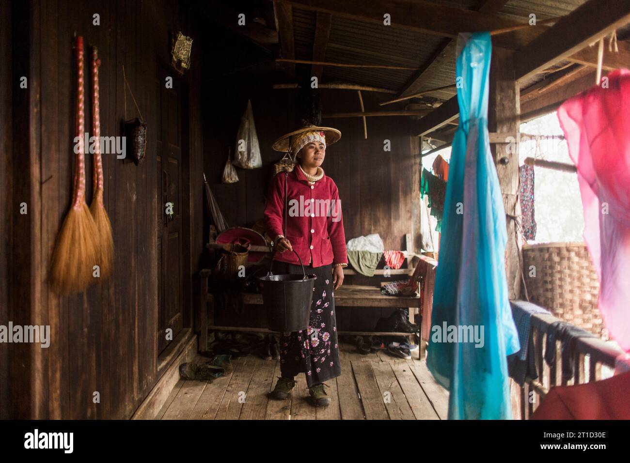 Myanmar well water hi-res stock photography and images - Alamy