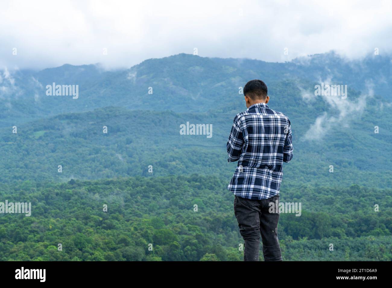 Kurishu Paara is a mountain located in Edivanna village around 15 km ...