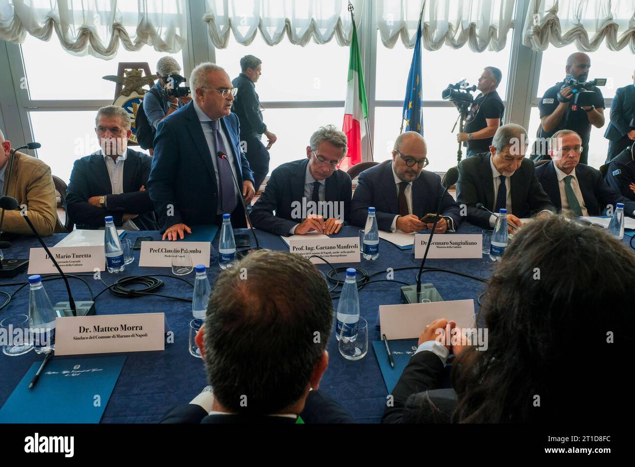 Italy: Campi Flegrei technical-operational meeting with mayors and ...