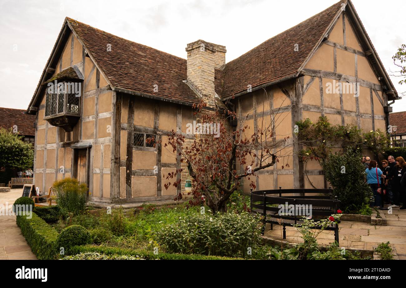 Stratford-upon-Avon, England. Birthplace town of Shakespeare. Here is ...