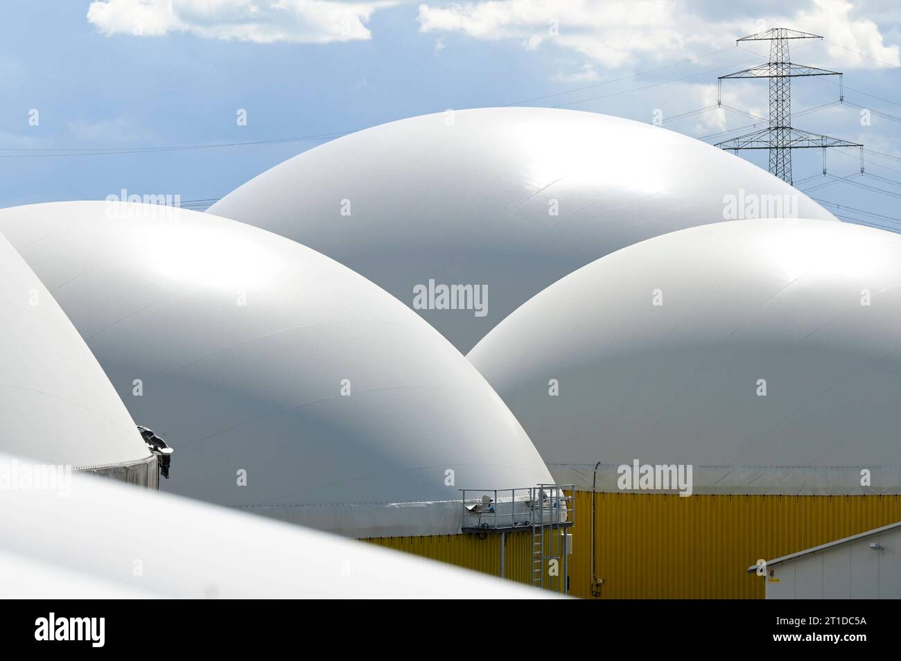 EnviTec biogas plant with integrated LNG plant GERMANY, Guestrow ...