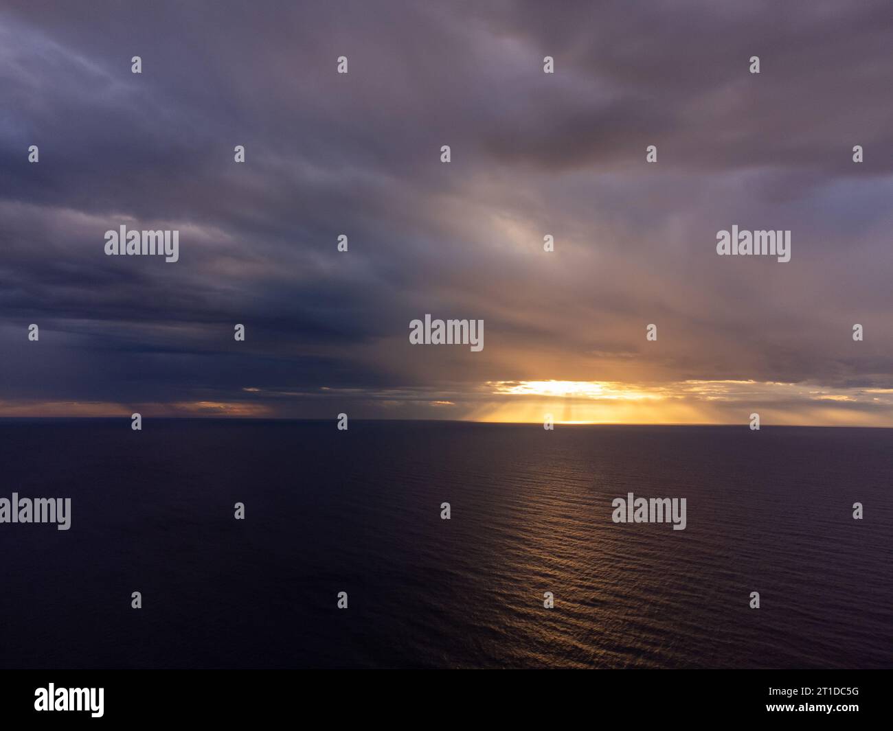 Flying drone over ocean view hi-res stock photography and images - Alamy