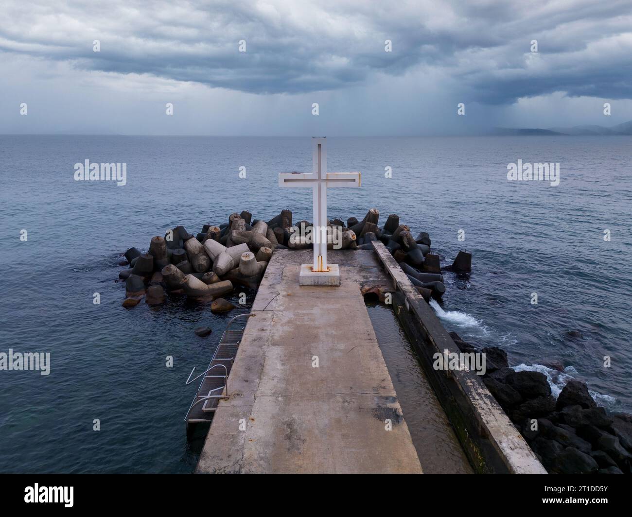 Crucifix pier hi-res stock photography and images - Alamy