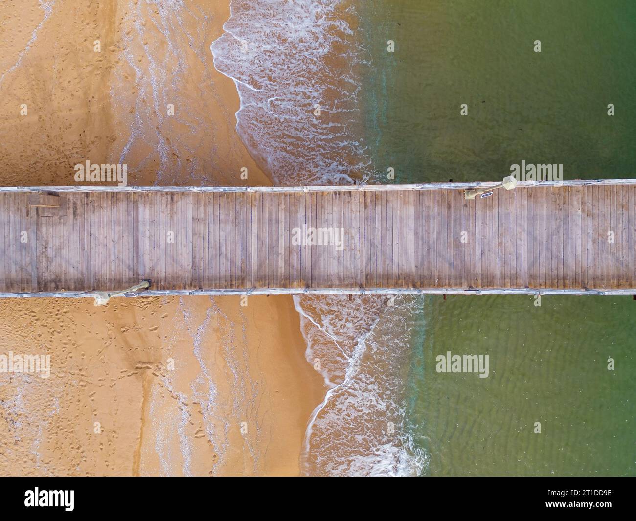 Top down beautiful pier beach hi-res stock photography and images - Alamy