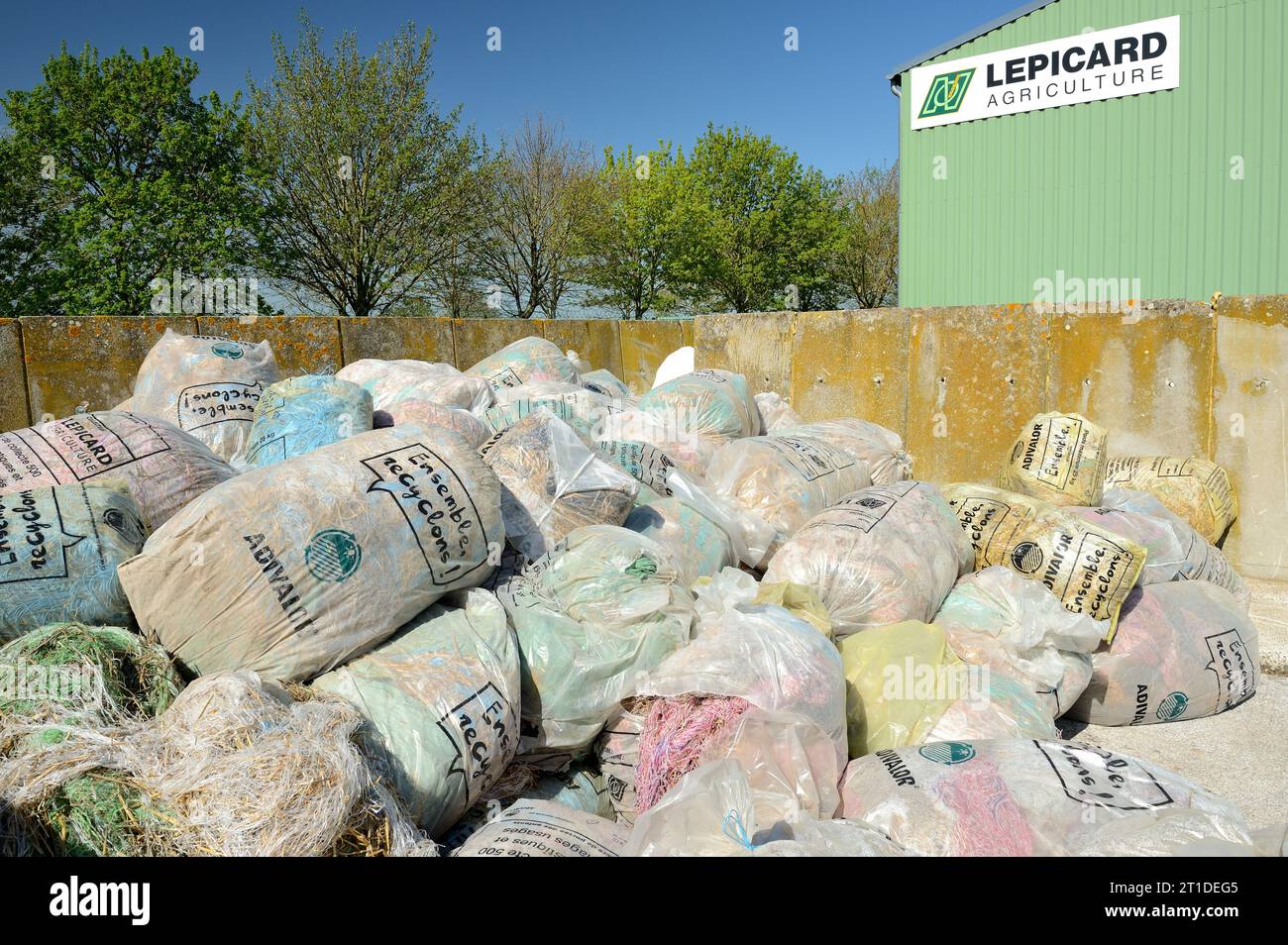 Annual plastic waste collection operation organized by ADIVALOR ...