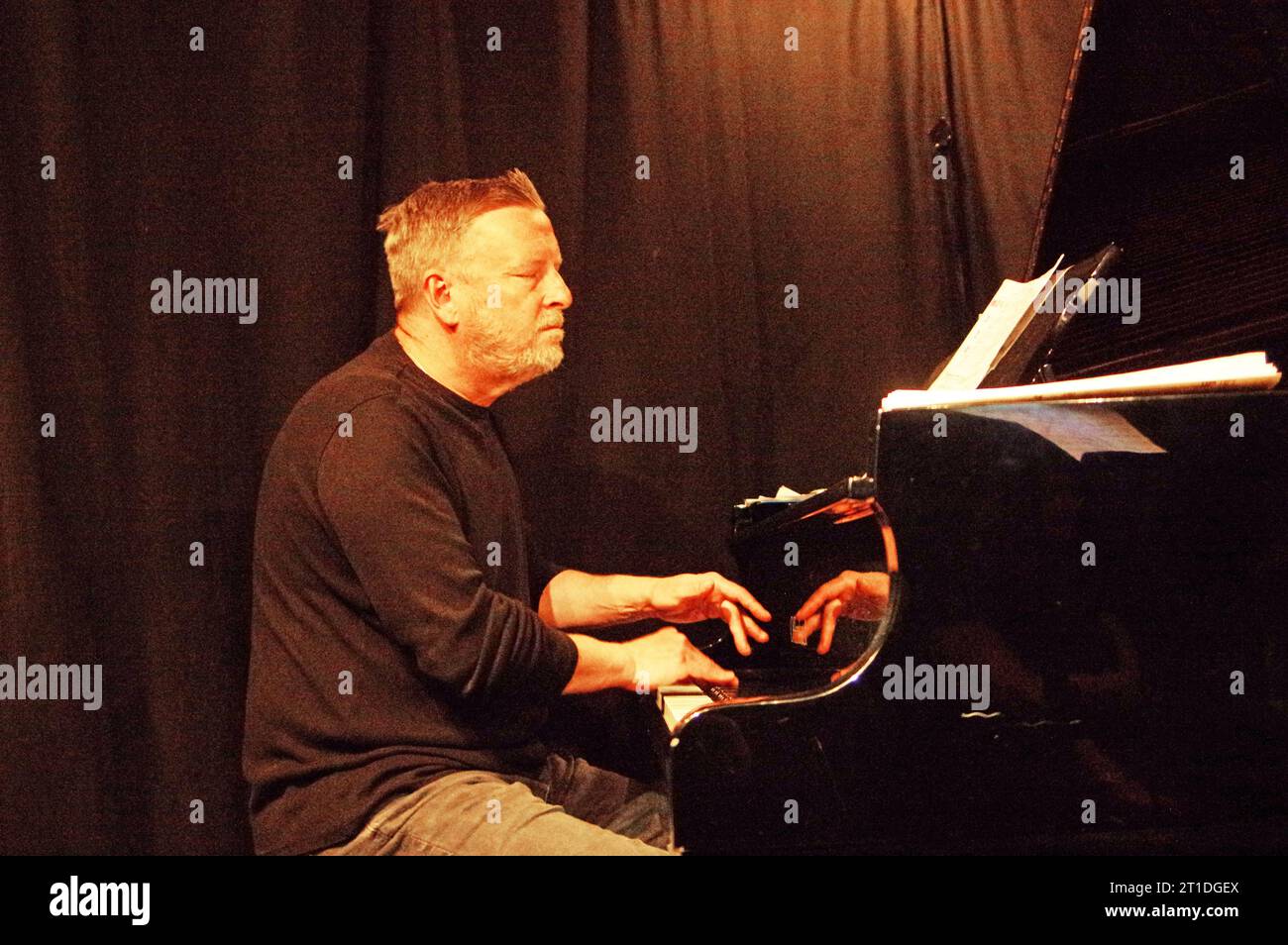 Mark Edwards, Nigel Thomas Quintet, Verdict Jazz Club, Brighton, East Sussex, June 2023 Stock ...