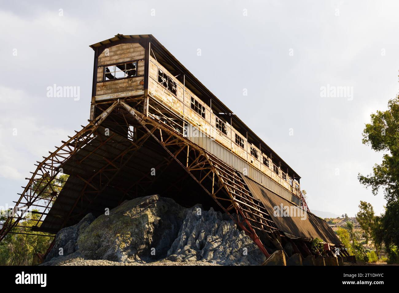 Maden Yukleme iskelesi conveyor system for loading copper to ships in ...